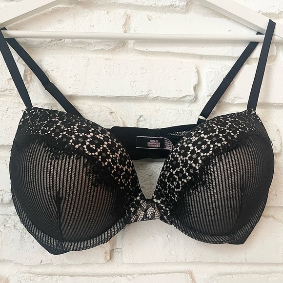 Victoria's Secret | Intimates & Sleepwear | Victorias Secret Bombshell ...